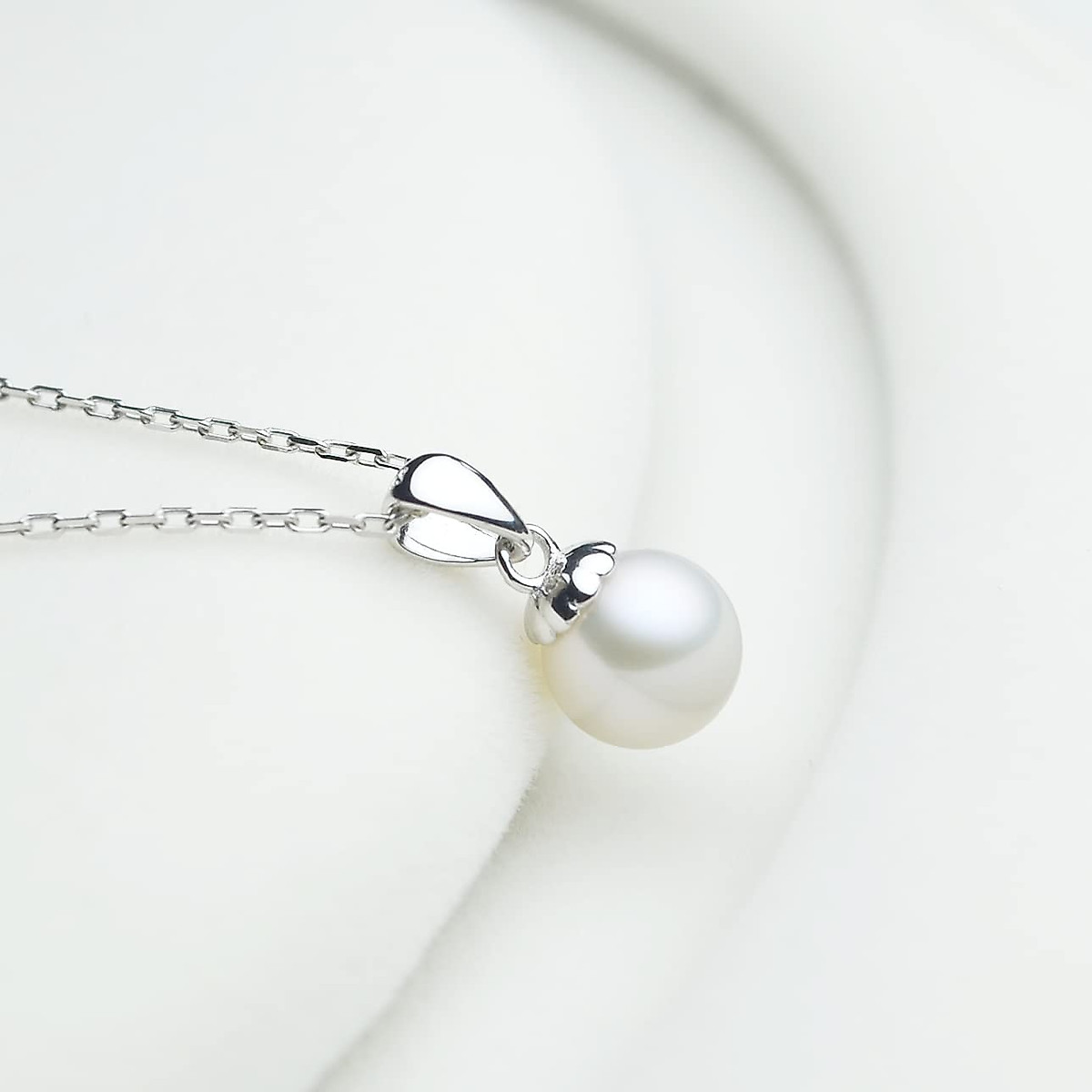 8mm Round Pendant Single Pearl Necklace Sterling Silver Freshwater Cultured Pearl Necklace for Women