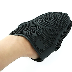 ScivoKaval Makeup Brush Cleaner Mat Mitt Glove Silicone Cosmetic Cleaning Scrubber Tool for Face Brushes and Eye Brush Washing Pad Black