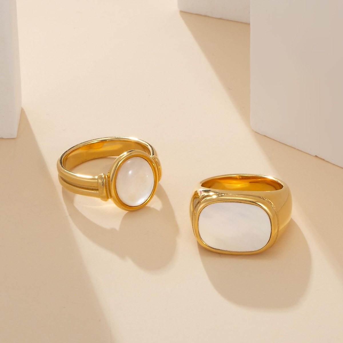 YeGieonr Gold Rings for Women Trendy Non-tarnish Chunky Gold Plated Ring, Waterproof Stainless Steel Gold Jewelry Gift