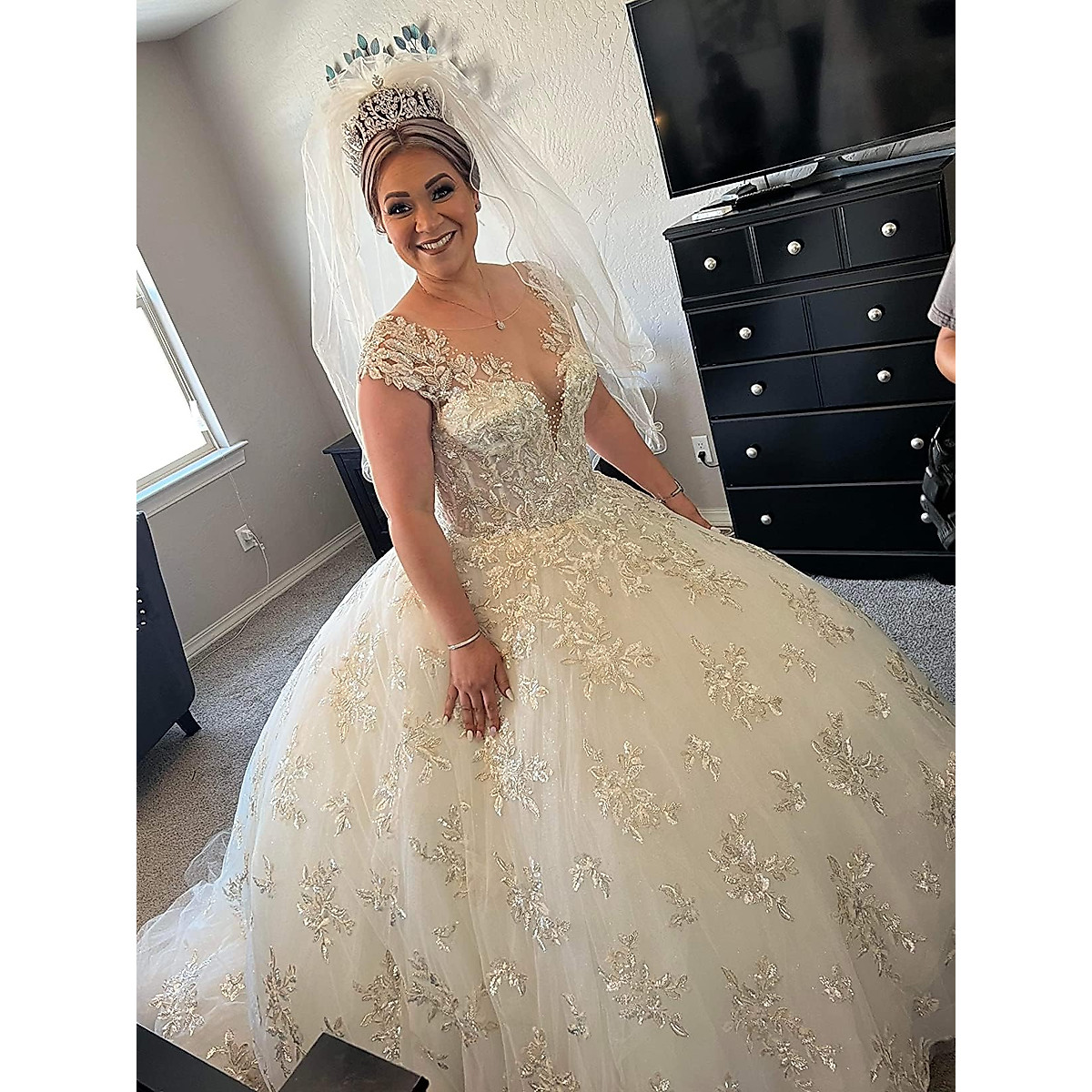 Jorsnovs Luxury Cubic Zirconia Saudi Arabia Big Tiaras CZ Zircon Tall Crowns Royal Hair Jewelry Accessories Wedding Birthday Party Headband Gift for Women