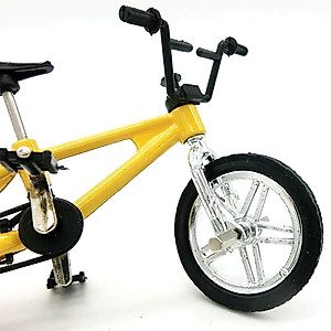 NSVJVY 18 Pieces Mini Finger Toys Skatepark Set Finger Skateboards Finger Bikes Scooter Tiny Swing Board Fingertip Movement Favors Replacement Accessories (Size:18PCS)