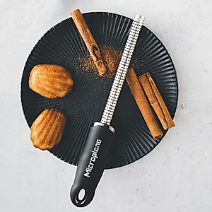 Microplane Premium Classic Spice Grater - Black