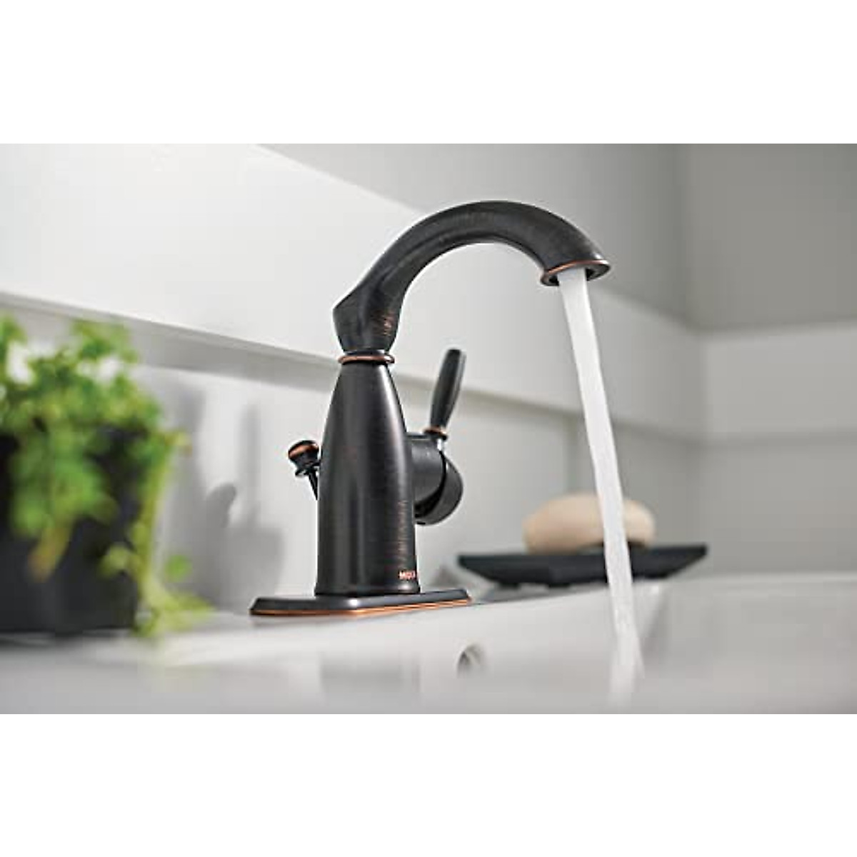 Moen Sarona Mediterranean Bronze One-Handle Single Hole Rustic Farmhouse Bathroom Faucet with Optional Deckplate, Traditional Bathroom Sink Faucet and Drain Assembly, 84144BRB
