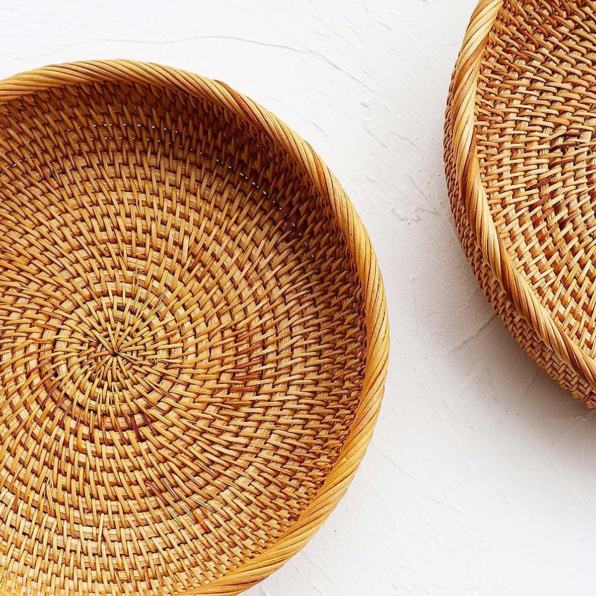 I-lan 10 Inch Round Bread baskets with 2" Wall, Rattan Fruit Basket with Rolled Edge, Decorative Natural Basket Wicker Bowl for Nuts, Candy Catch All Dish, Storage, Coffee Table, Brown, L