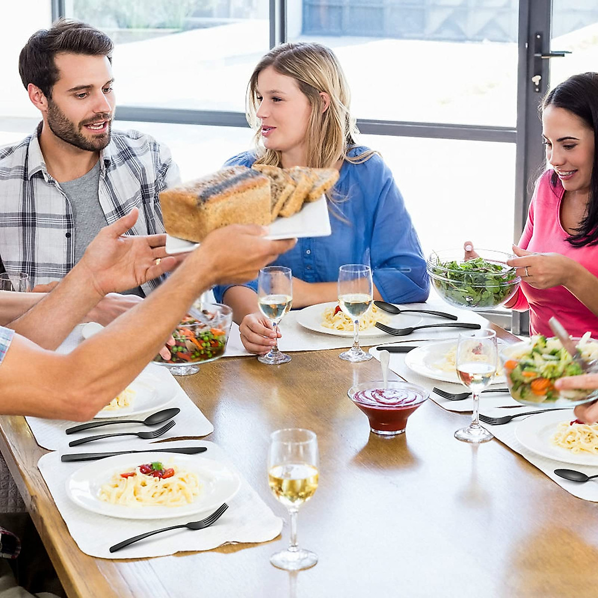 Matte Gold Silverware Set - GIOCOCO 20 PCS Stainless Steel Flatware Sets Thick Cutlery Set Durable Utensils Set Service For 4, Elegant Tableware Set For Home Kitchen and Restaurant, Dishwasher Safe