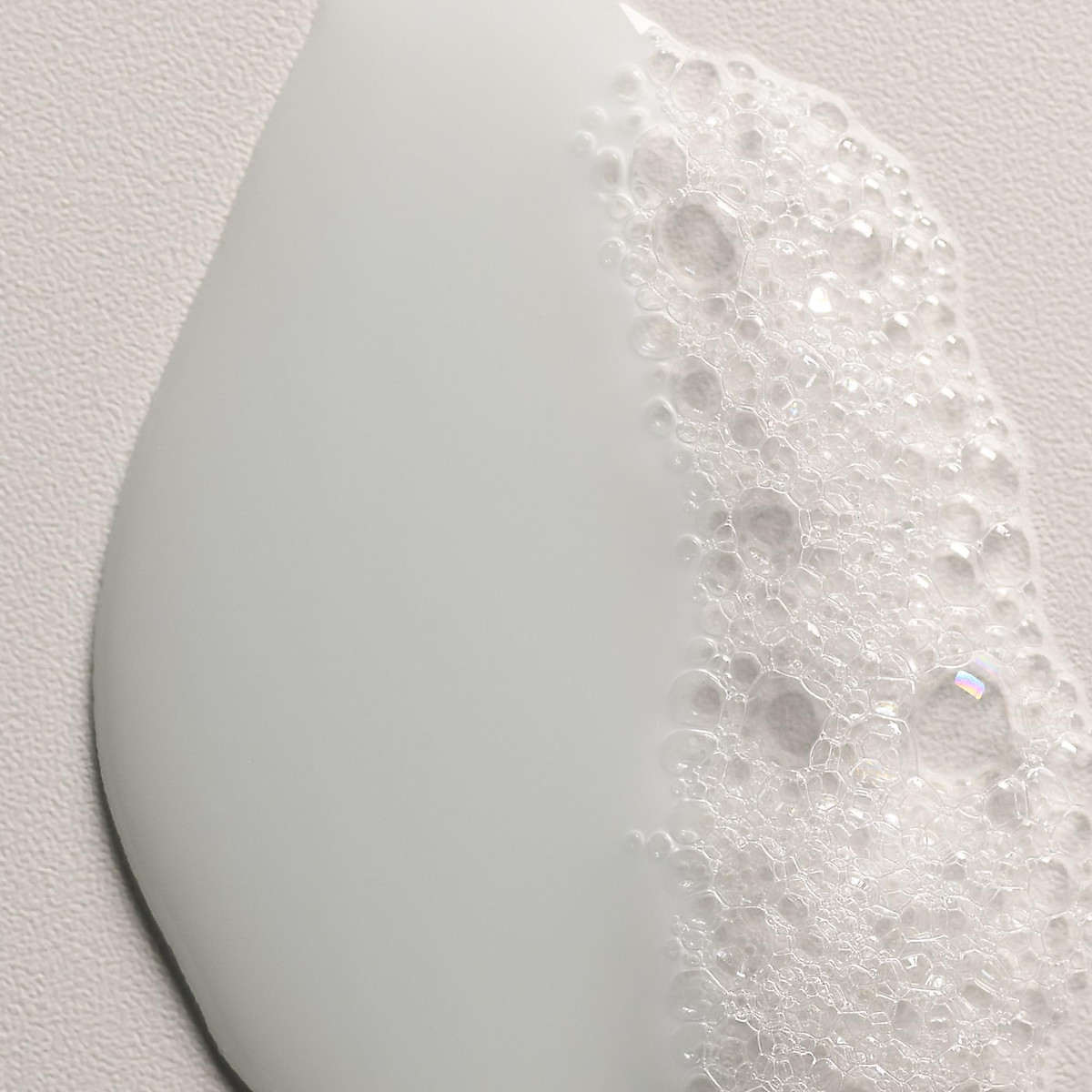 Davines MINU Shampoo | Color Retention Shampoo for Colored, Treated Hair | Protects & Keeps Hair Bright, Shiny for Longer | 8.45 fl oz (Pack of 1)