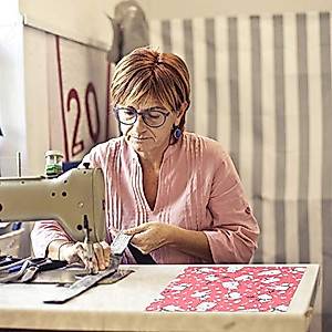 Healifty Quilting Fabric 7Pcs Cotton Fabric Bundle Animal Quilting Sewing Fabric Patchwork Cloths Sheets for DIY Craft Scrapbooking Mouth Cover Purse Bag 25x25cm Embroidery Fabric