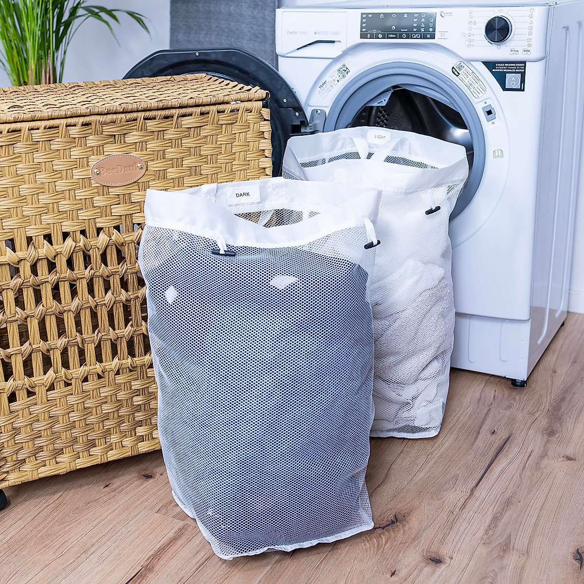 BeeDaul Laundry Hamper 2 Section with Lid, Wheels Made of Synthetic Rattan - Includes 2 Removable Mesh Laundry Bags, Foldable, with Handle - Laundry Sorter and Organizer, Bathroom Essentials