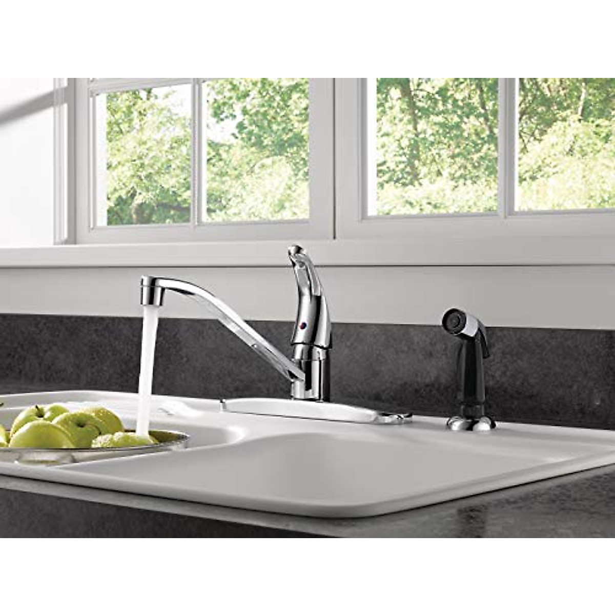 Peerless Single-Handle Kitchen Sink Faucet with Side Sprayer, Chrome P115LF