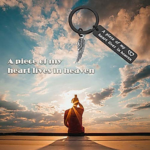 MAOFAED Memorial Keychain A Piece of my heart lives in heaven Sympathy Gift Loss of Loved One Keychain (piece in heaven black)