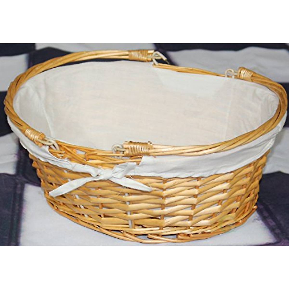 Vintiquewise(TM) QI003055.WF Oval Willow Basket with Double Drop Down Handles