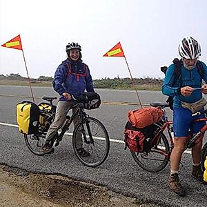 Bike Safety Flags with Pole and Mount, Cycling Safety Flag with Heavy Duty Fiberglass Pole, Orange Safty Flag Bicycle Safety Flag with Bicycle Mounting Bracket - 6 Feet