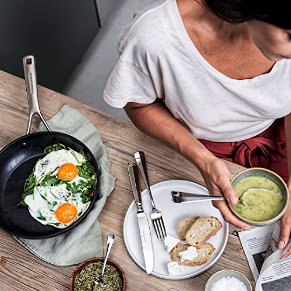 KitchenAid Forged Hardened Hard Anodized PFAS-Free Ceramic Non-Stick, 20cm and 28cm Frying Pan Set, Induction, Oven Safe, Dishwasher Safe, Black