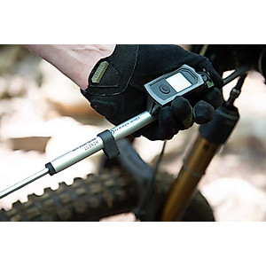 Blackburn Honest Digital Shock Pump (Silver, One Size)