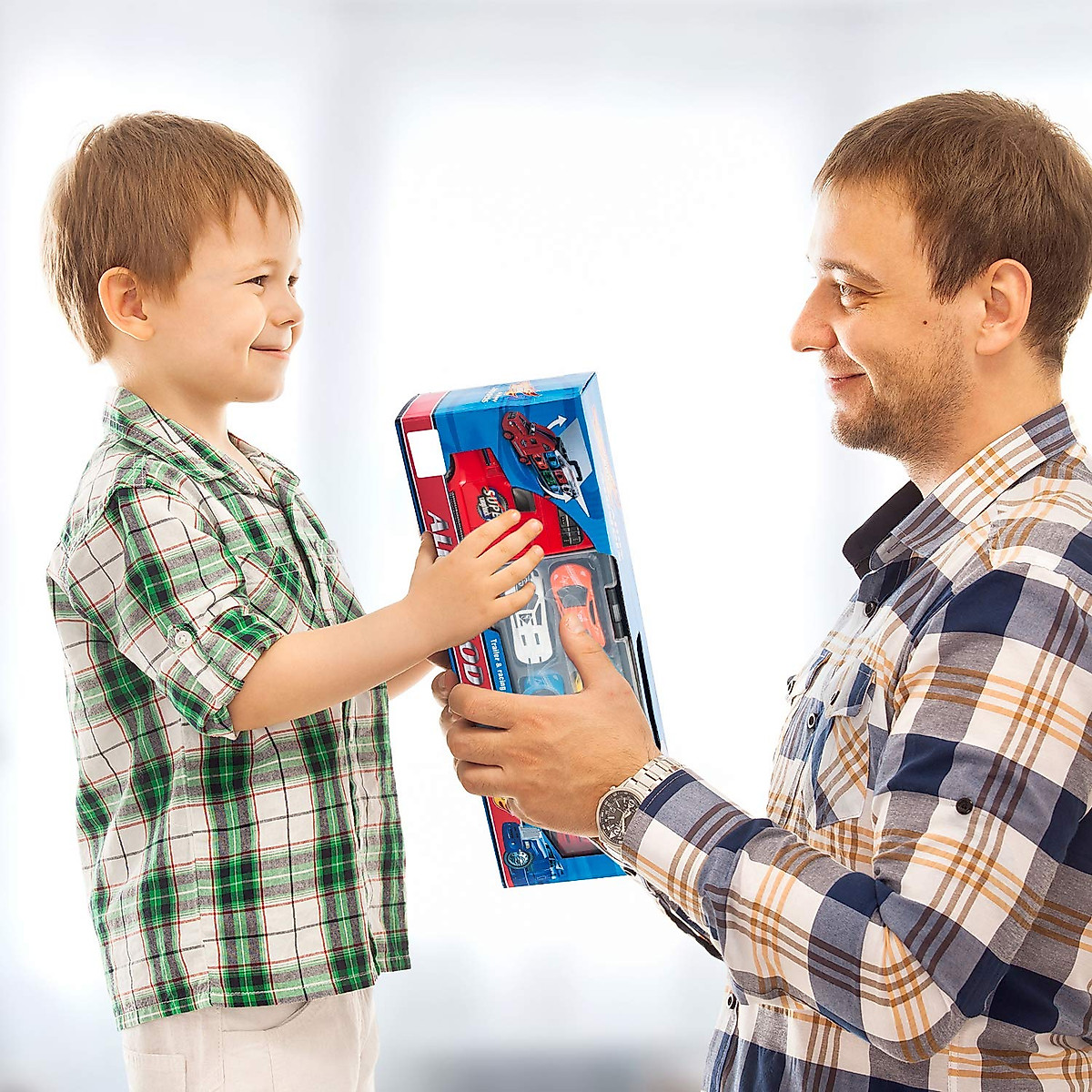 TAODUDU Toddler Toys Cars Kids Truck Transport Cars Boys Gift for Ages 3-8 Year Old,Transport Cars Carrier Set with 12 Die-cast Vehicles