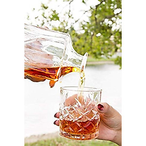 Royalty Art Kinsley Whiskey Glasses Set with Decanter for Scotch, Bourbon, Cognac, and Liquor, Classic 5-Pc. Glass Bundle for Serving Alcohol, Pull Top Drink Stopper