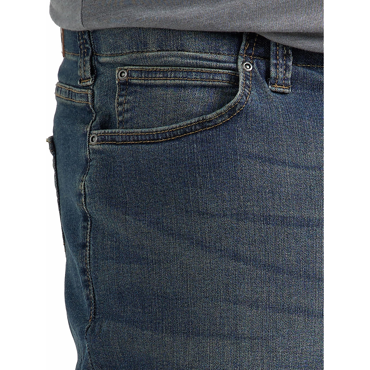 Lee Men's Big & Tall Extreme Motion Relaxed Straight Jean Maverick 46W x 32L