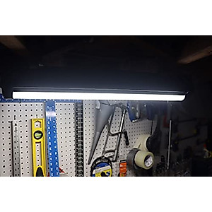 American Solutions AZ9002 LED 4FT Linear Vaportight Indoor/Outdoor Cool White IP65/IP66 Fixture