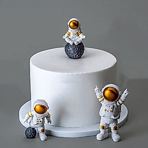 LUOZZY 3Pcs Astronaut Figurines Space Cake Toppers Outer Space Cake Decorations Spaceman Model Miniature Astronaut Figurines Toys (Golden)