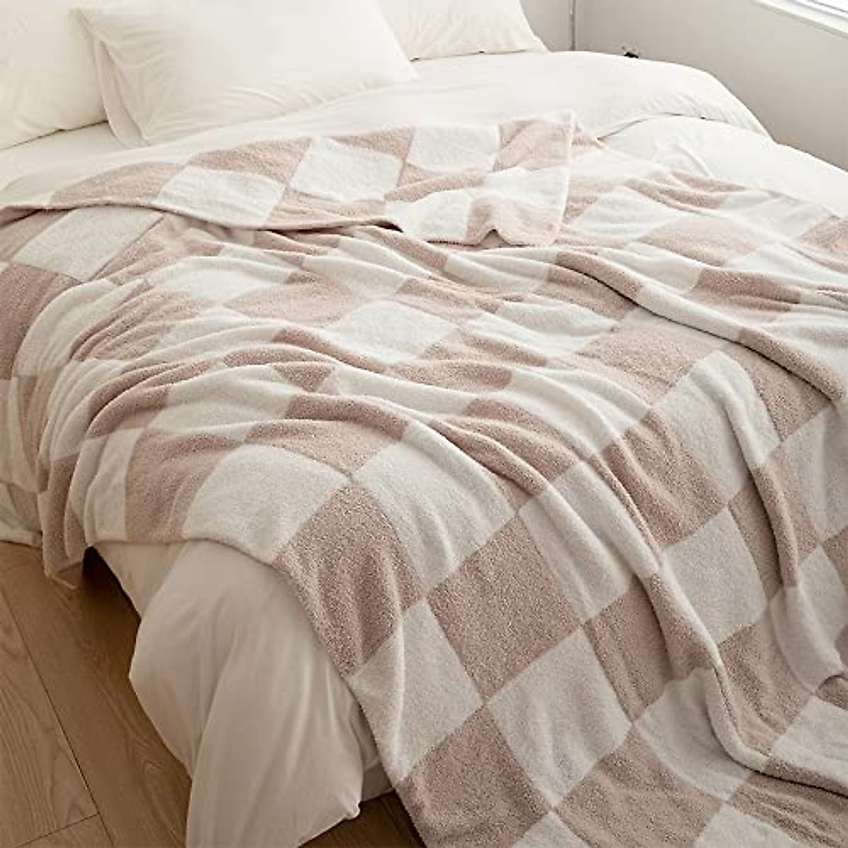 Ultra Soft Classic Checkerboard Chessboard Knitted Throw Blankets Lattice Fluffy Microfiber Lightweight Warm Cozy Bed Blankets Decor for Couch Sofa Bed (Beige, 51"X63")