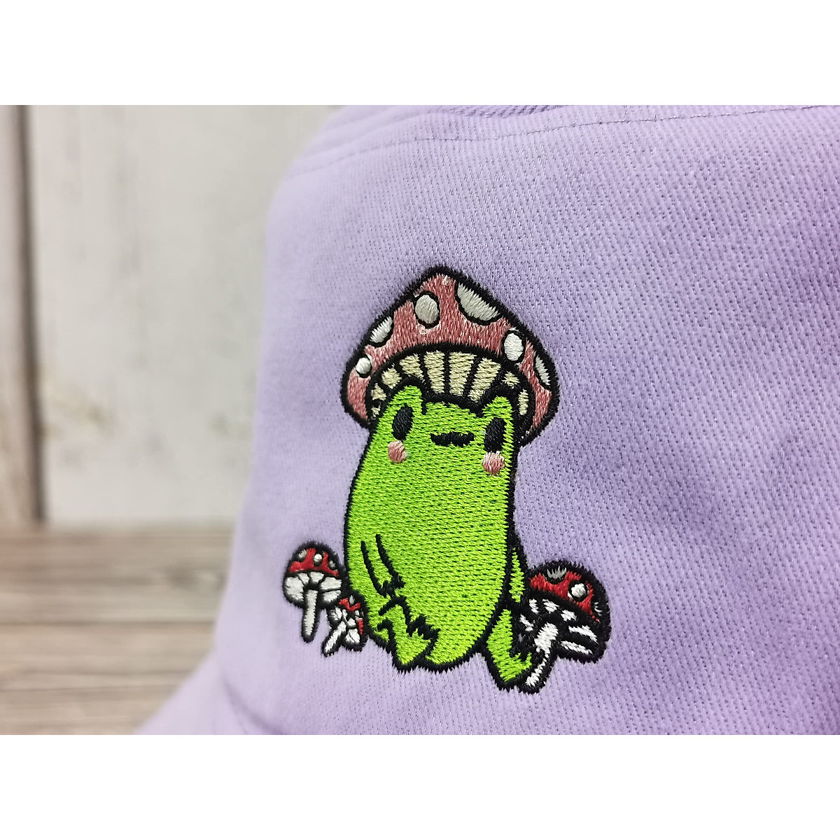 Enodtter Embroidered Frog with Mushroom Bucket Hat for Women Girl Men Kids, Light Purple Embroidery Beach Hat Outdoor Summer Travel Fisherman Cap