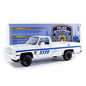 Greenlight 13561 NYPD 1984 CUCV M1008 - New York City Police Department (NYPD) 1:18 Scale