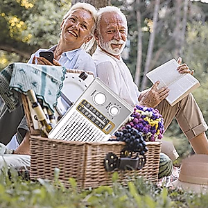 Yewrich AM FM Radio with Best Reception, Portable Battery Operated Transistor Radios, Headphone Jack, AC Powered, Suit for Senior and Home, White