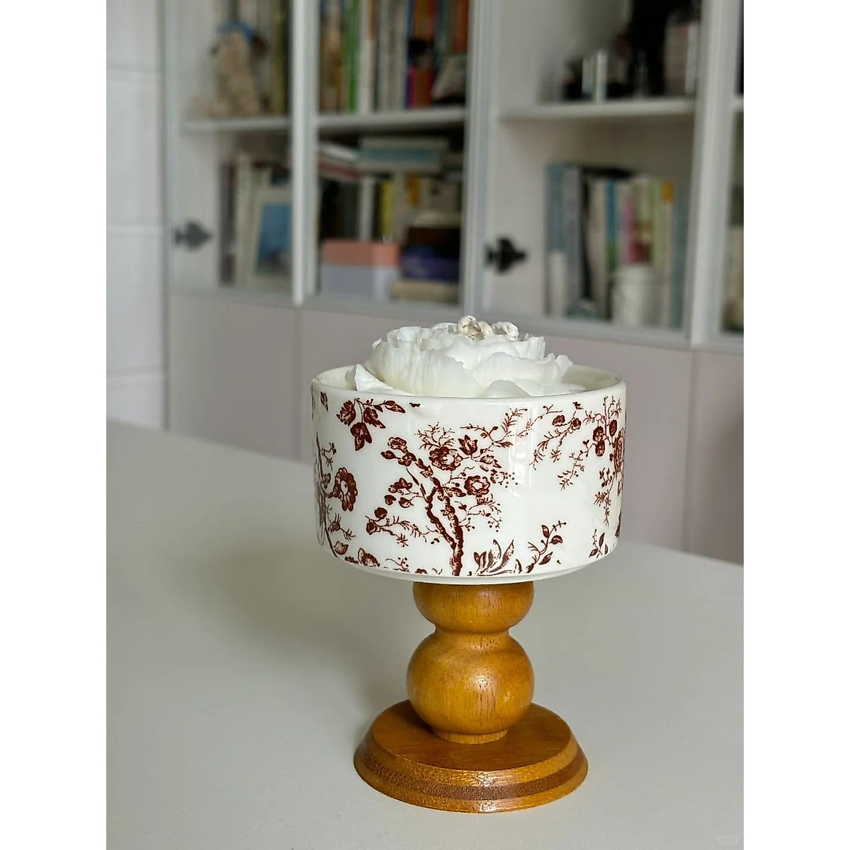 Blue and White Porcelain Scented Candles, Goblet Ceramic Jar Candles for Home Scented, Natural Soy Candle for Gift and Home Decor, 25 Hours Long Burning, Four Scents