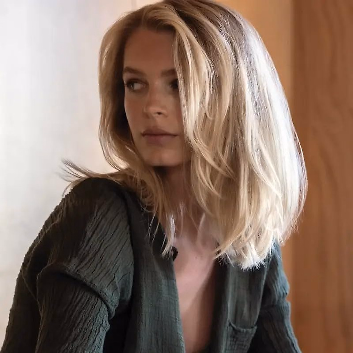 Tea Tree Lemon Sage Thickening Spray, Builds Body + Boosts Volume, For Fine Hair, 2.5 fl. oz.