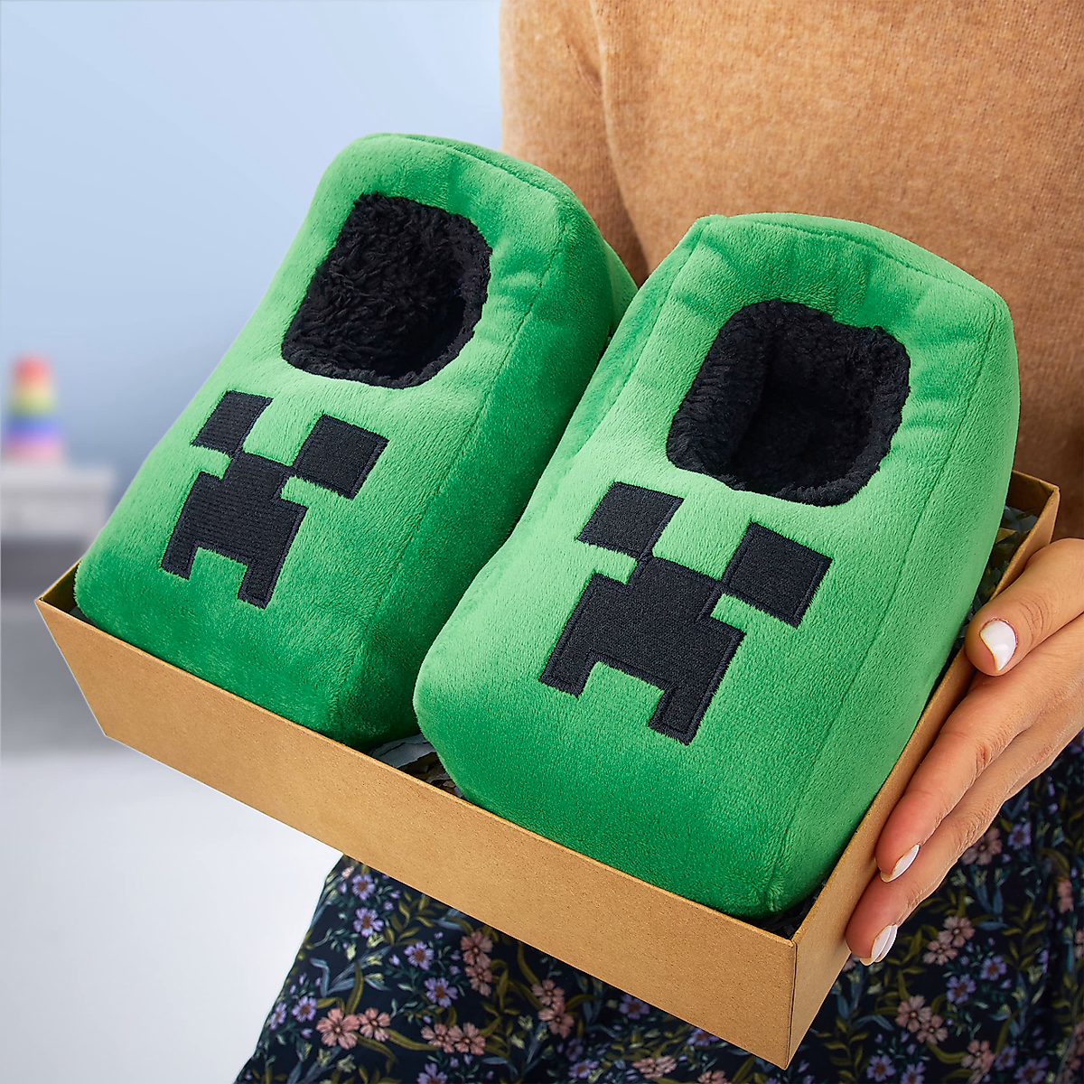 Minecraft Boys Slippers, Cozy Indoor House Shoes - Gamer Gifts for Boys (Green/Black, 2.5/3.5 US)