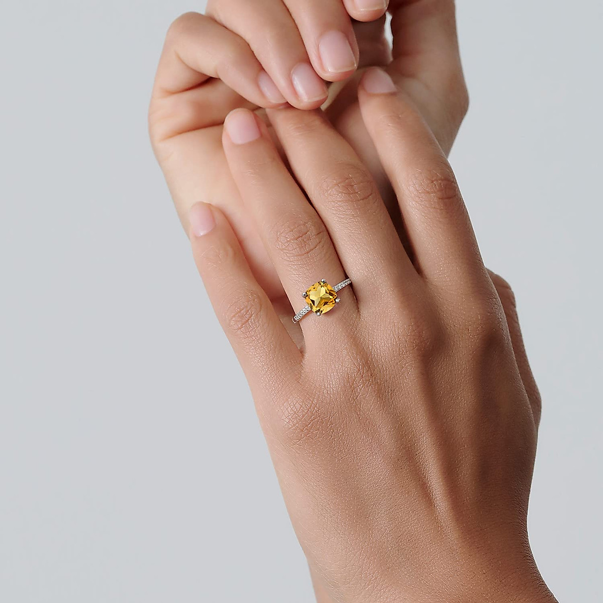 Gem Stone King 925 Sterling Silver Yellow Citrine Engagement Ring For Women (3.12 Cttw, Gemstone Birthstone, Cushion 8MM, Available in size 5, 6, 7, 8, 9)