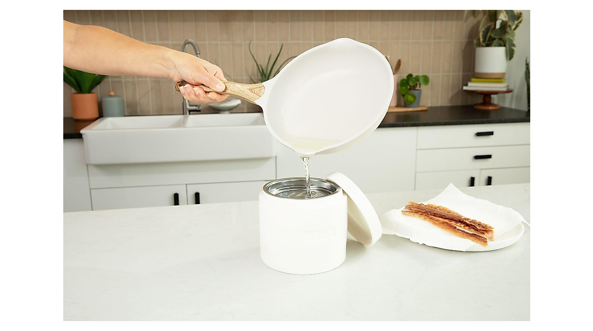 Ceramic Grease Keeper with Stainless Steel Strainer