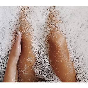 BELLA B 3-Piece Gift Set - Pregnancy Gifts For First Time Moms - Pregnant Mom Gifts - Mom To Be Gifts - Pregnancy Gift Basket - Sitz Bath Soak - Honey Tummy Butter - Silk And Honey Moisturizing Cream