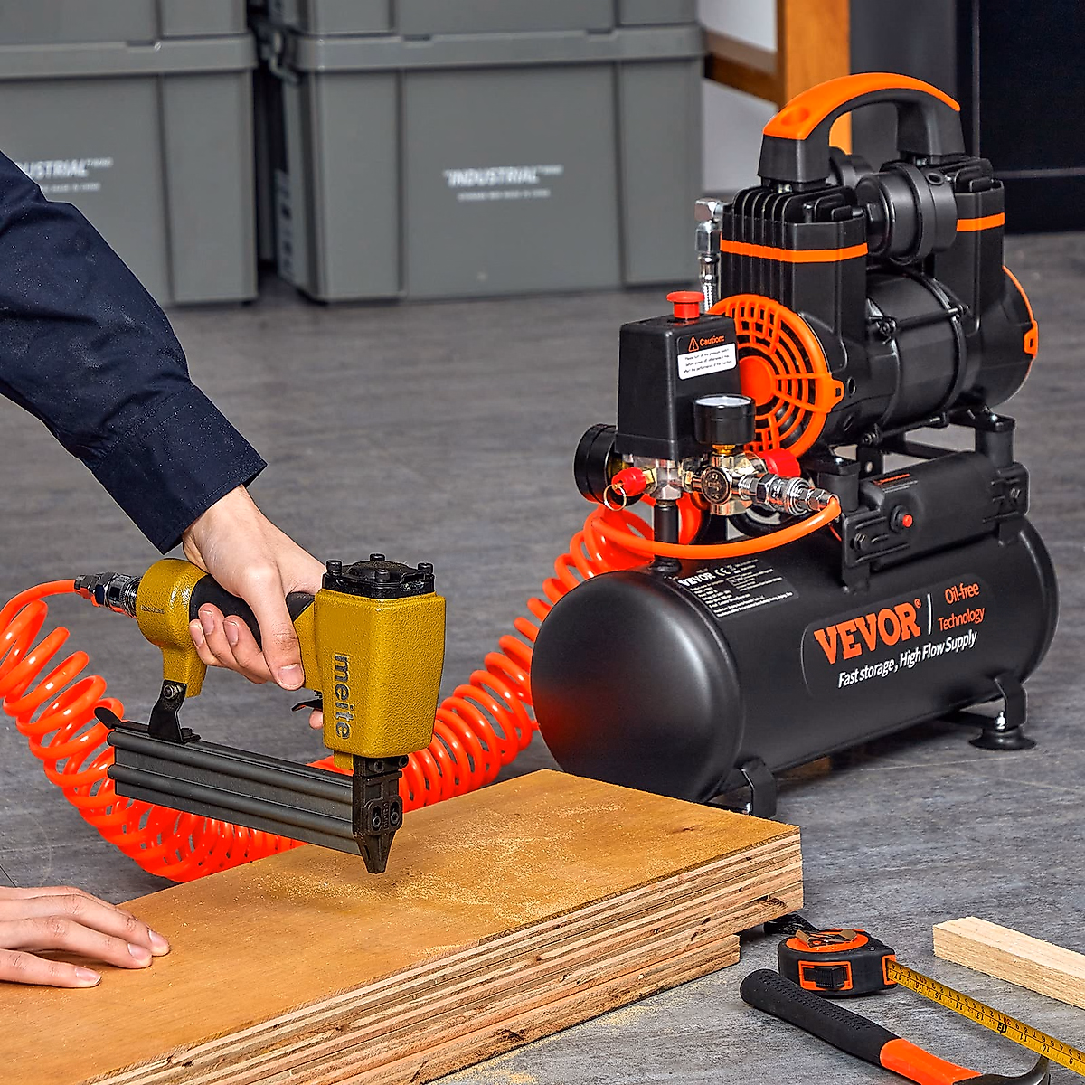 VEVOR 2.1 Gallon Air Compressor, 1.2HP 2.2 CFM@90PSI Oil Free Air Compressor Tank & Max. 116PSI Pressure, 70 dB Ultra Quiet Compressor for Auto Repair, Tire Inflation, Spray Painting, Woodwork Nailing