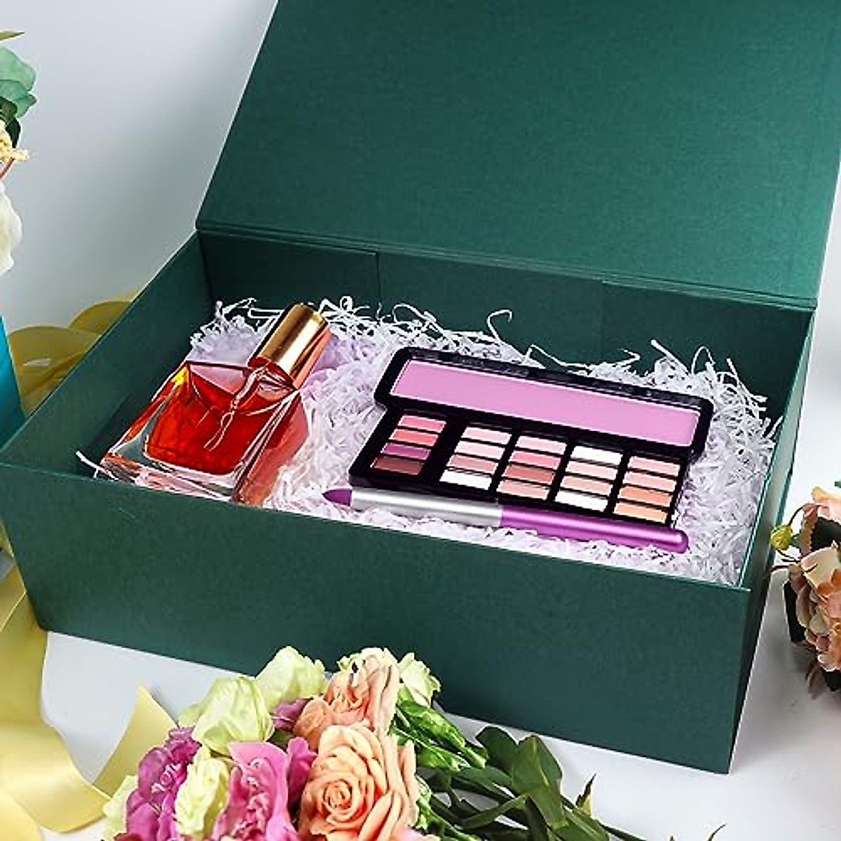 YINUOYOUJIA Large Gift Box with Lid,14"x9"x4.5" Magnetic Gift Box with Ribbon,Cards and Envelopes for Presents,Great for Wedding,Birthdays,Crafting,Gift Packaging (Green)