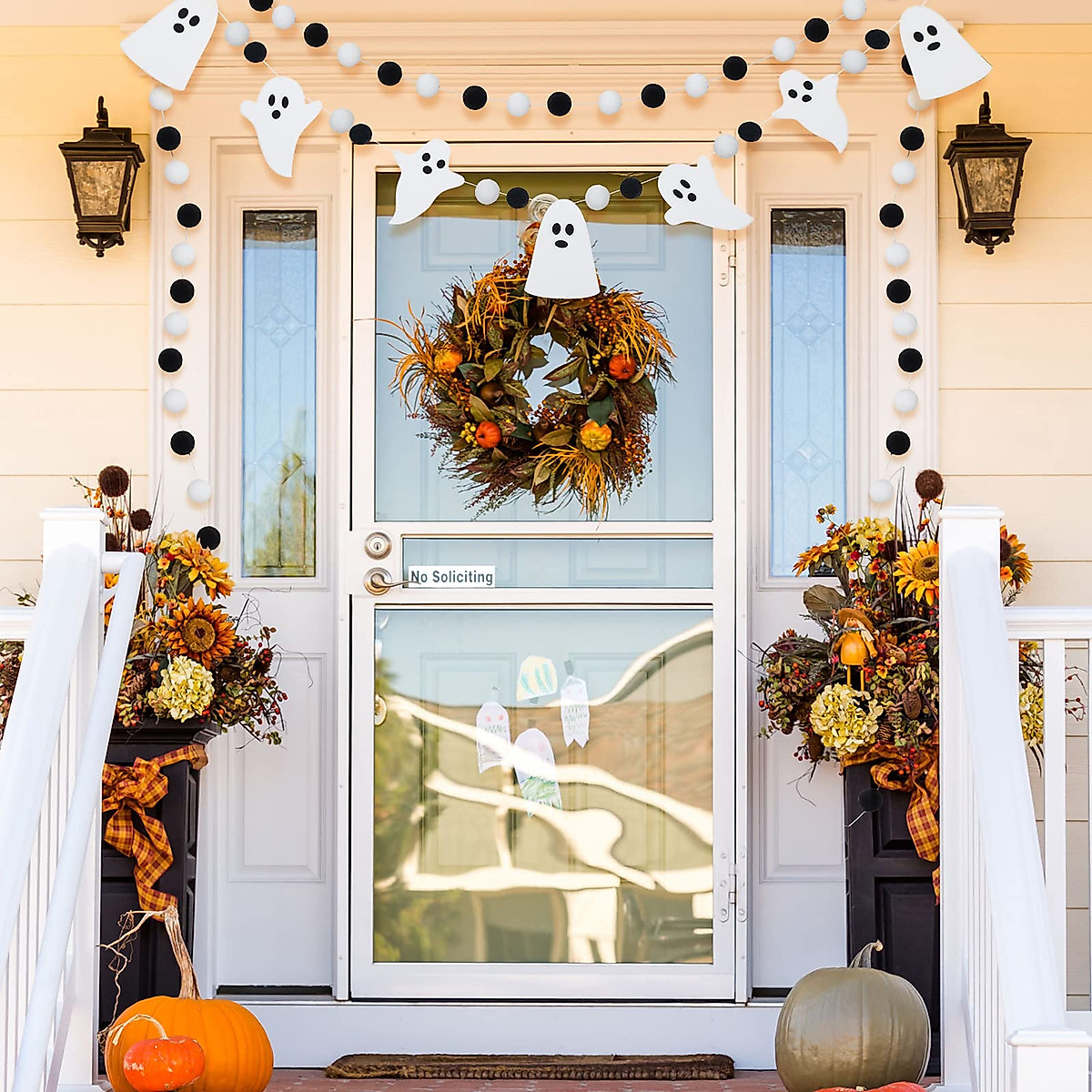 3 Pieces Halloween Ghost Pom Pom Ball Garlands Halloween Theme Banner Black and White Felt Ball Halloween Ghost Hanging Decorations for Haunted Houses Doorways Indoor Outdoor Home Mantel Decorations