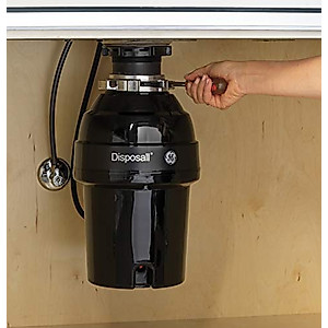 GE Continuous Feed Garbage Disposal, 3/4 Horsepower & 2,700+ RPM, Good for Grinding: Small Bones, Vegetable Peels, & Fruit Pits, Easy Install Kit Included, Non-Corded, GFC720N