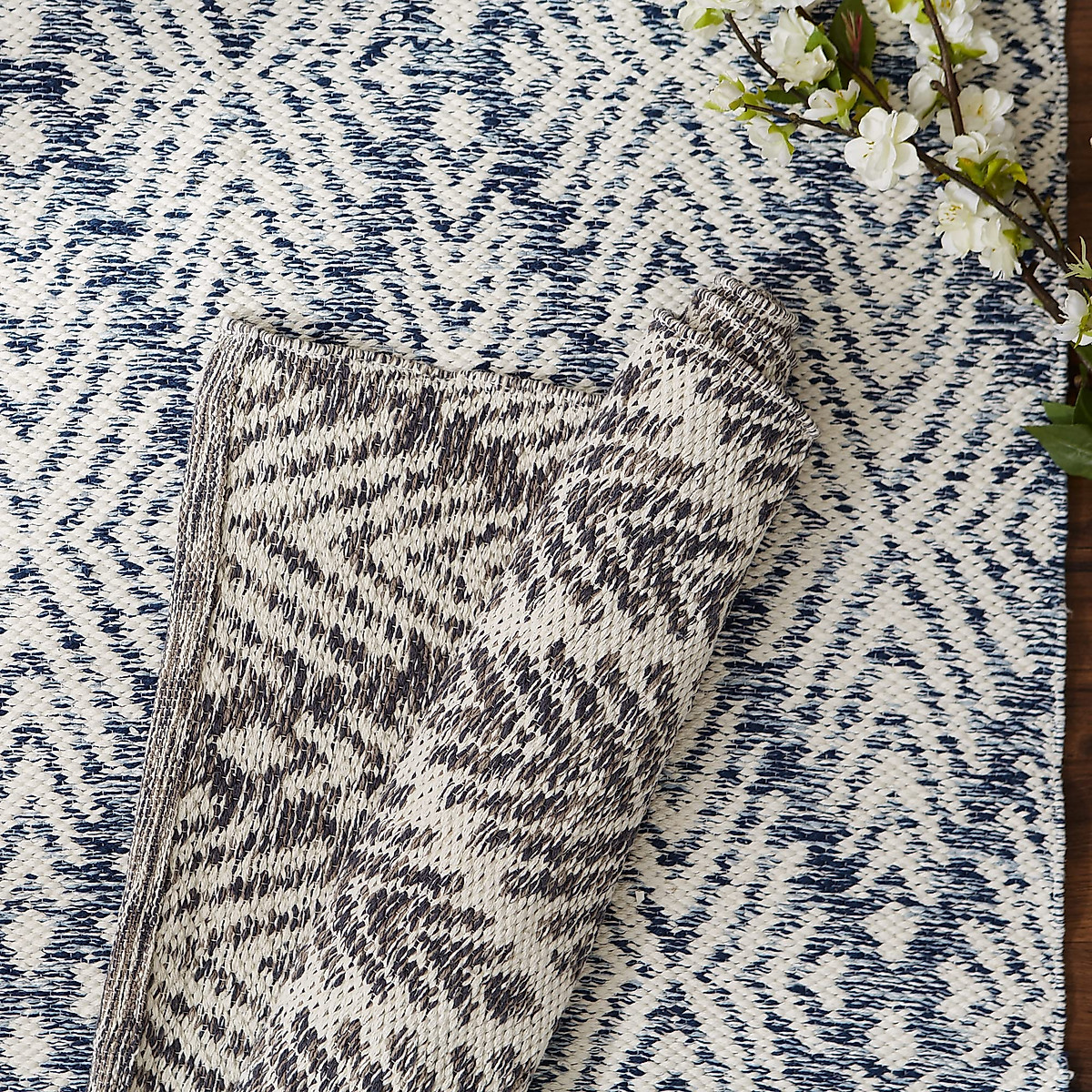 DII Woven Rugs Collection Hand-Loomed, 2x3', Gray Diamond