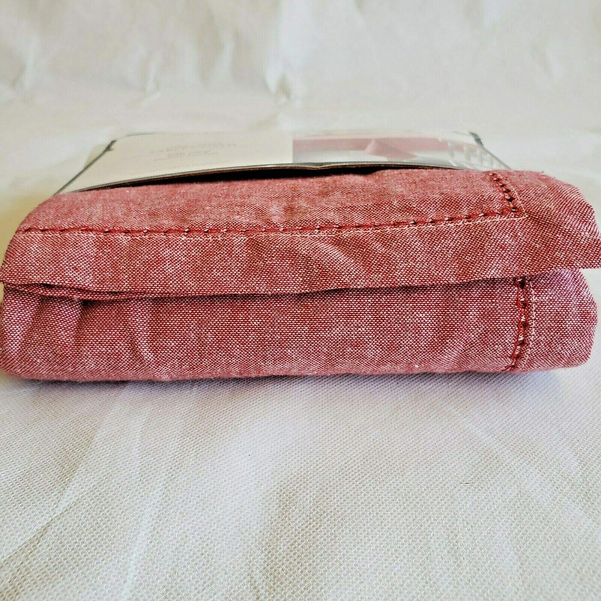 Threshold Tablecloth Chambray Hemstitch Red - 60 X 84 Oblong