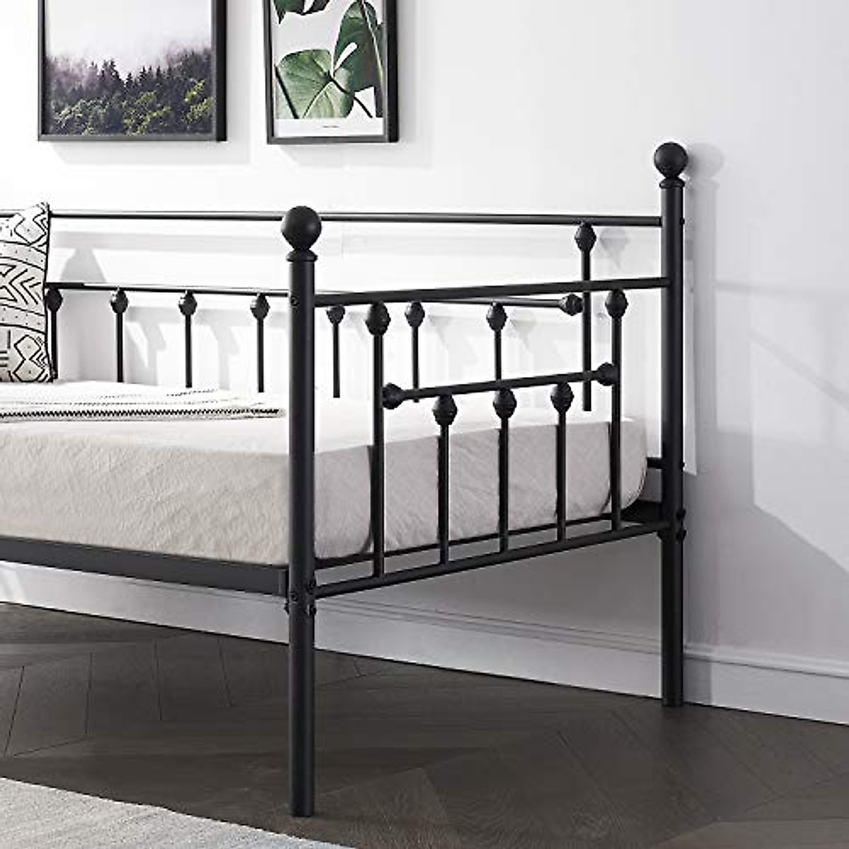 VECELO Twin Size Daybed Frame Metal Steel Slat Support/Strong Legs Headboard/Mattress Foundation
