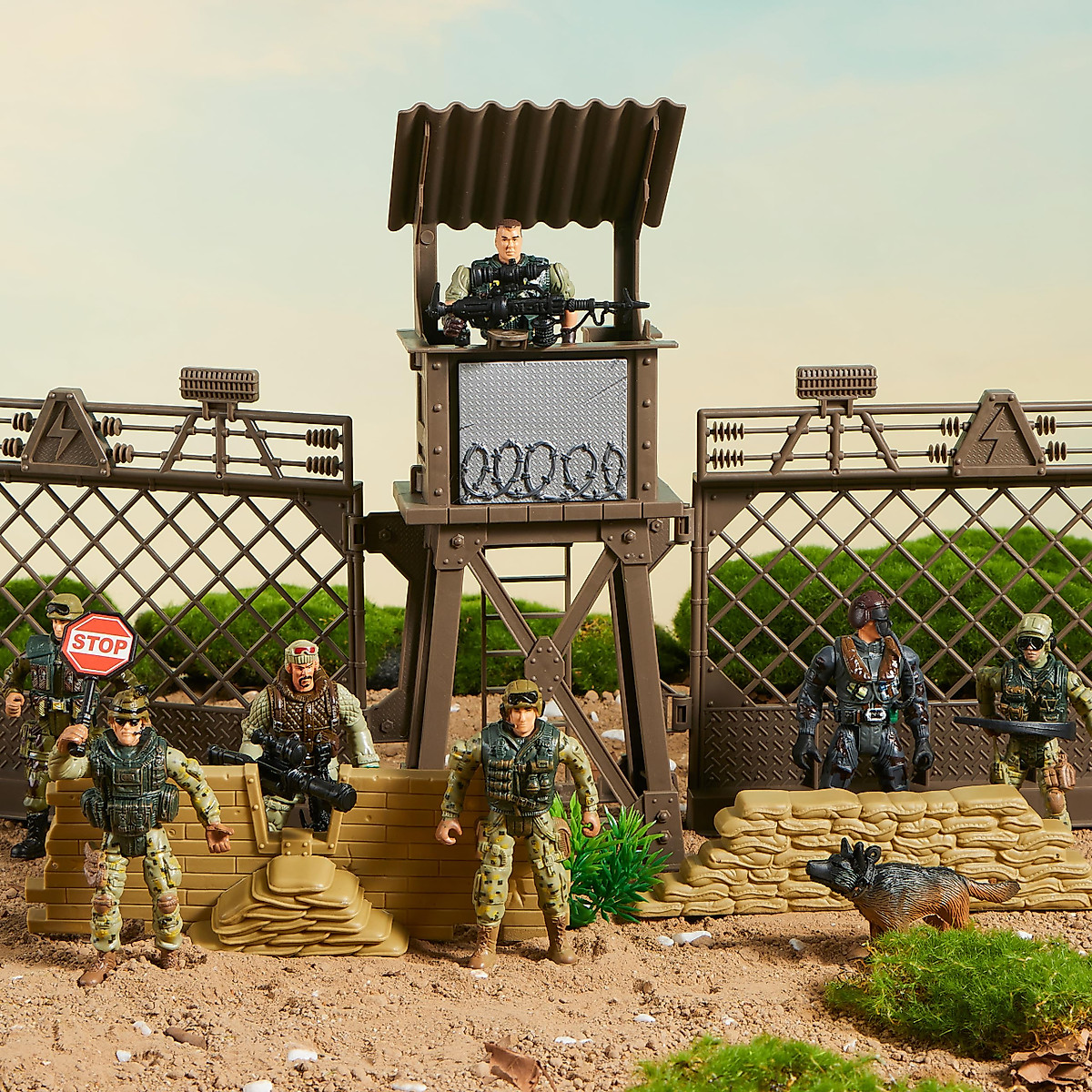 JOYIN 16 PCs Army Men Playset with 12 Realistic Army Ranger Men Action Figures and Weapon Gear Accessories, Military Soldiers Action Figures Playset for Boys Gift