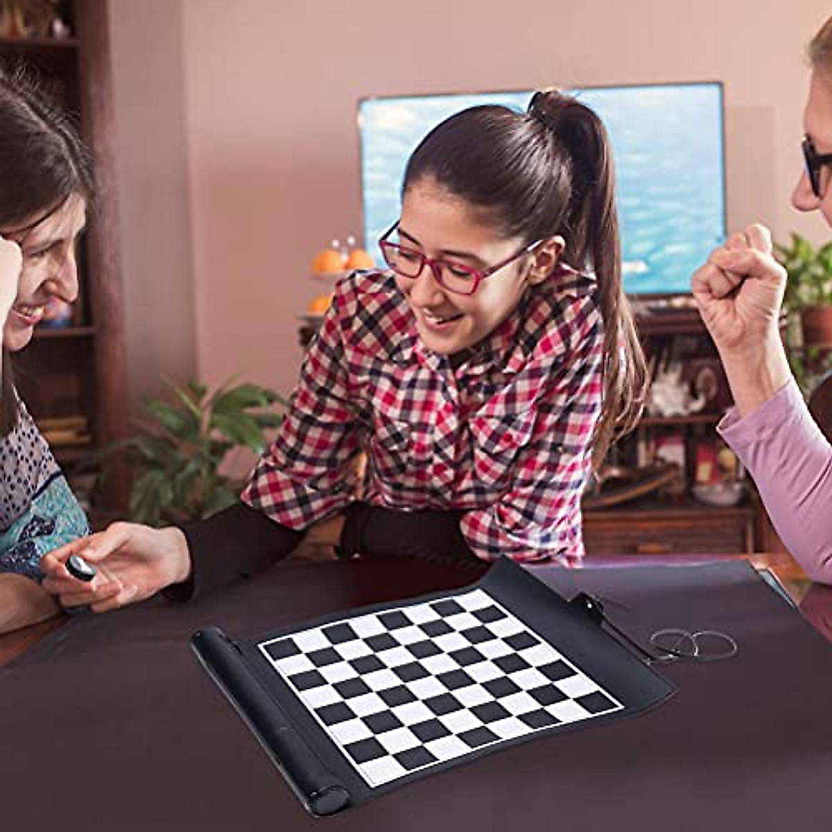 Travel Traditional Chessboard, PU Leather Roll-Up Chess Game Set Portable International Chess Game with Chess Storage Bag for Tournament Club