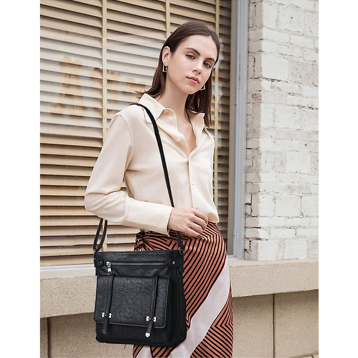 Crossbody Bags for Women Leather Purses: Fashion Women's Shoulder Handbags Medium Size Travel Ladies Cross Body Bag (Black)