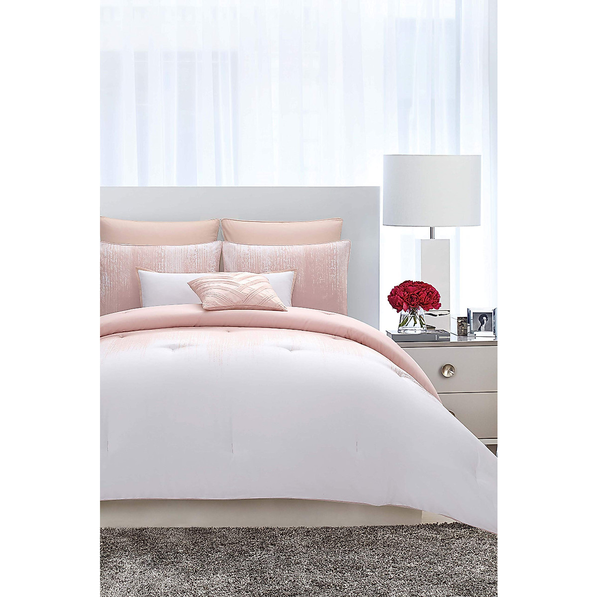 Vince Camuto - Full/Queen Duvet and Sham Set - Abstract Brushstroke Pattern - Lyon Collection - Blush/White