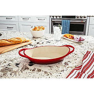 Lodge Oval casserole, 2 Quart, Red