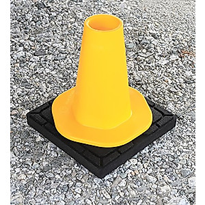 Camco Camper/RV Leveling Block Flex Pad | Features Flexible Non-Slip Design & Crafted of UV-Resistant Weatherproof Recycled Material | Great for Gravel, Tree Roots, and Uneven Surfaces | 2-Pk (44600)