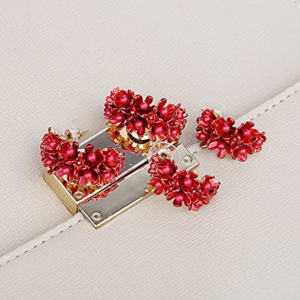 Wgoud 2 Pairs of Bohemian Style Metal Flower Hoop Earrings - Stylish Gold Plated Colorful Pearl Blossom Floral Hoops Earring Jewerly for Women Girls (RedA)