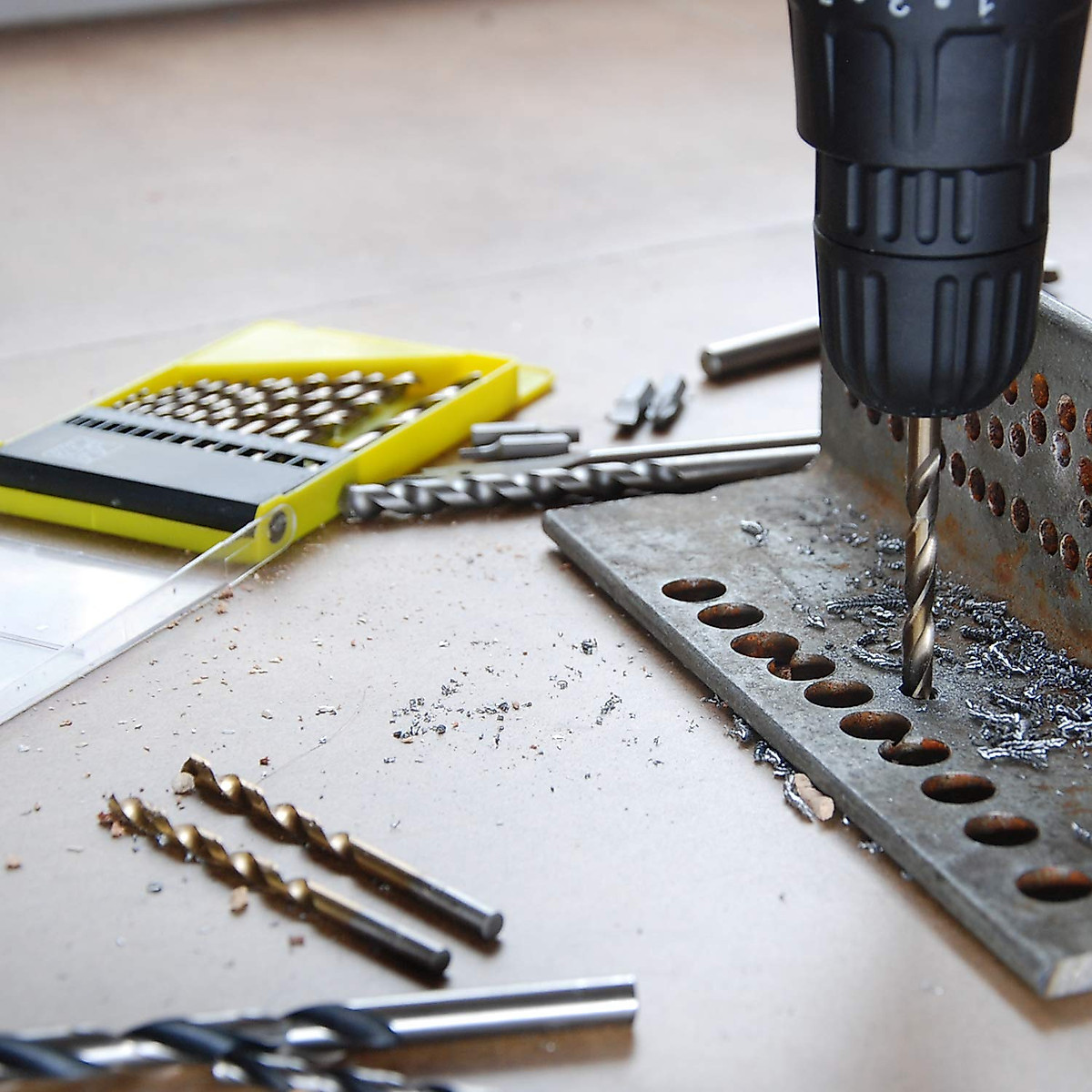 CHEW STEEL TOOLS Metric M35 Cobalt Steel Extremely Heat Resistant Twist Drill Bits with Straight Shank Set of 13pcs to Cut Through Hard Metals Such as Stainless Steel and Cast Iron