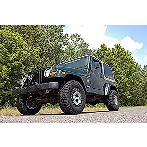 Rough Country 2.5" Lift Kit for 1997-2006 Jeep Wrangler TJ LJ | 6 CYL - 653.20
