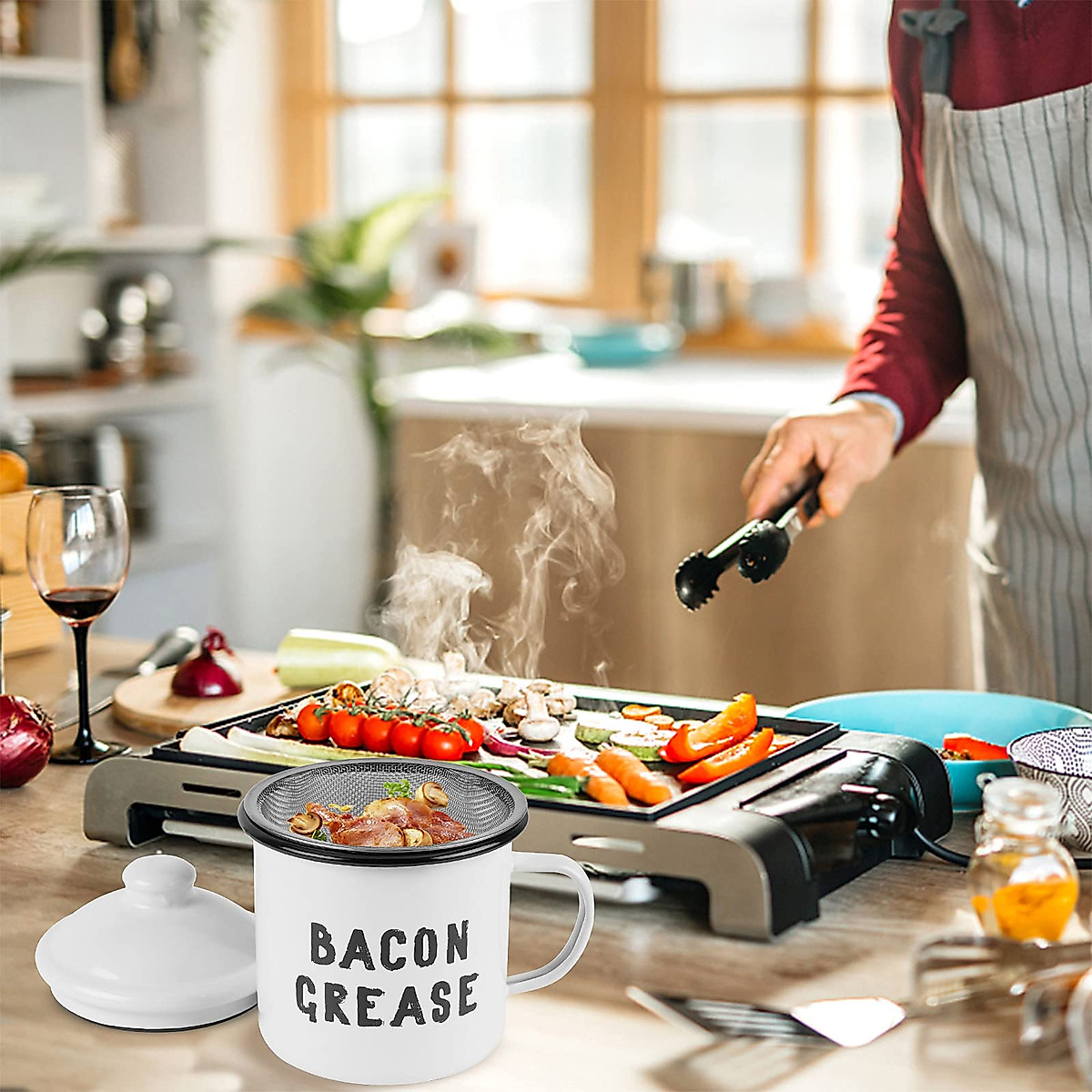 HOOMUU Bacon Grease Container with Fine Strainer - Farmhouse Style White Enamel Can for Kitchen Counter Storage Decor - Durable & Easy to Clean Cooking Oil Keeper 4 X 4 Inch
